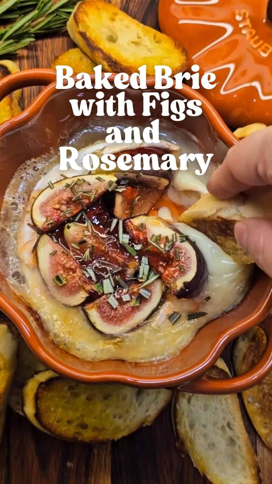 Baked Brie with Figs and Rosemary – Cozy Fall Appetizer